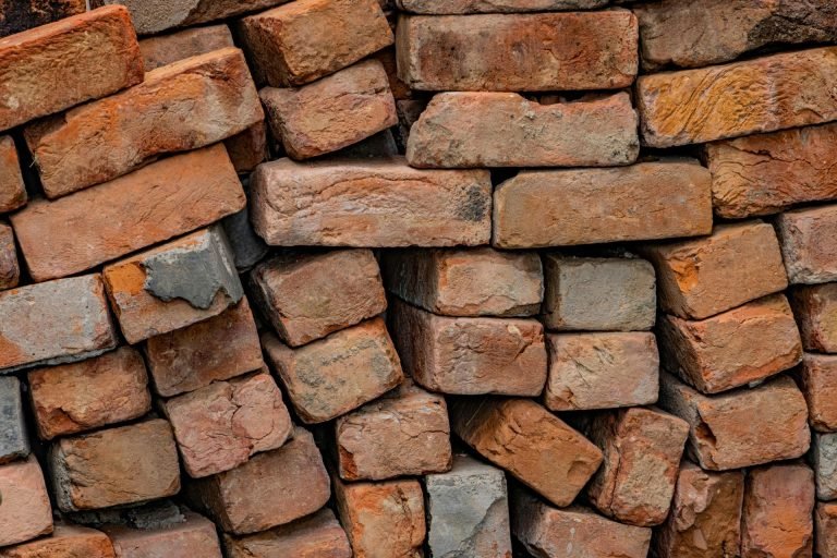 What Is Traditional Weather-Struck Pointing?